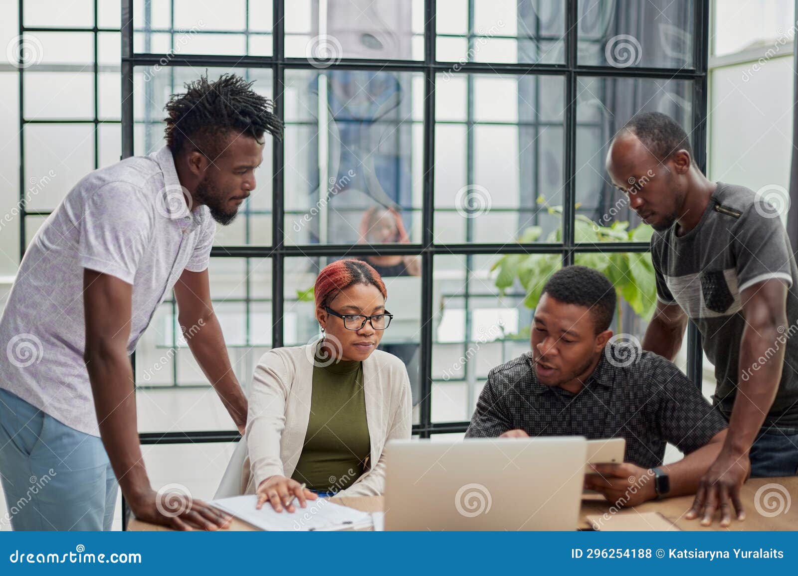 Business People Collaborating in Office and Working on Project Together ...