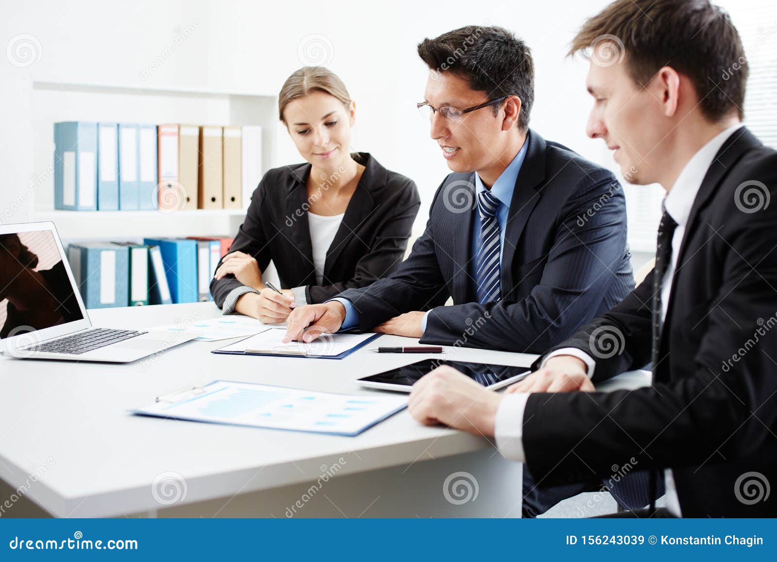 Business People Discussing at Meeting Stock Image - Image of ...