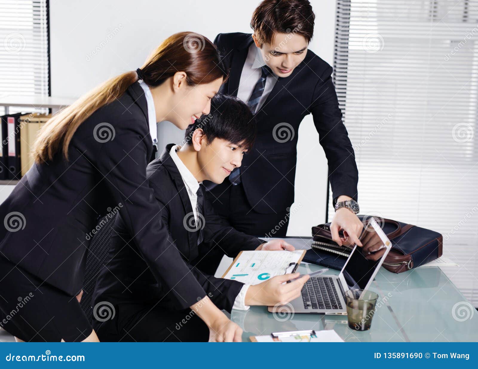 Business People Discussing in Office Stock Photo - Image of ... Business People Discussing in Office Stock Photo - Image of ...