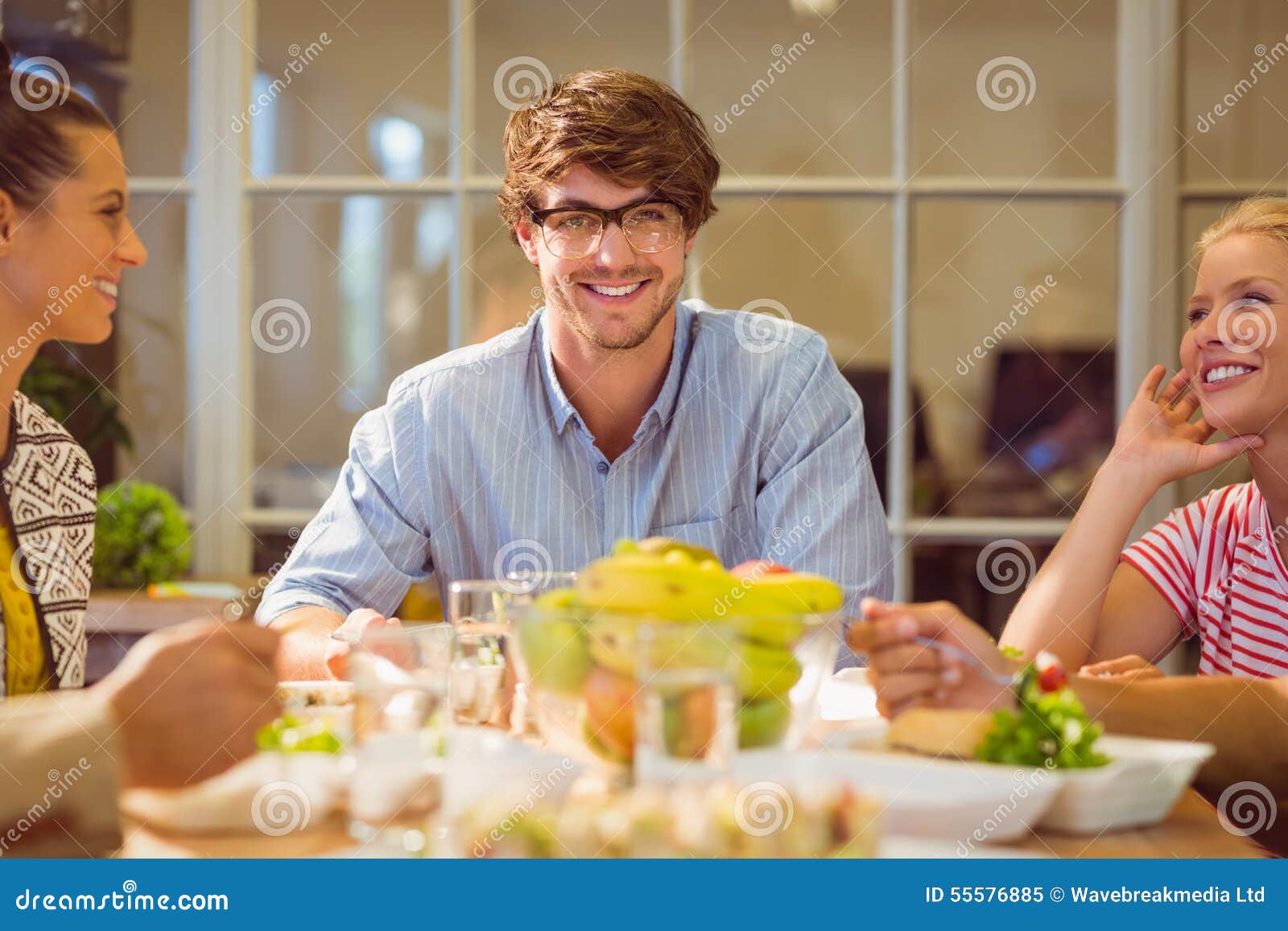 Business People Having Lunch Stock Image - Image of five, beverage ...