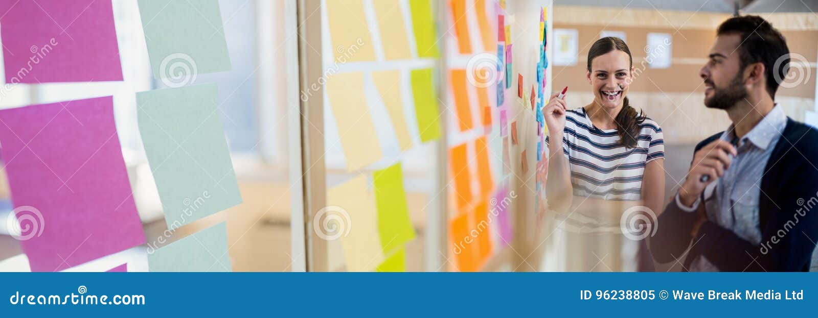 Business People Having a Meeting with Sticky Notes Transition Effect ...