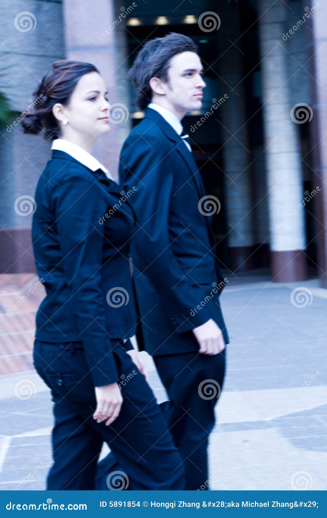 Business people in hurry stock photo. Image of dynamic - 5891854