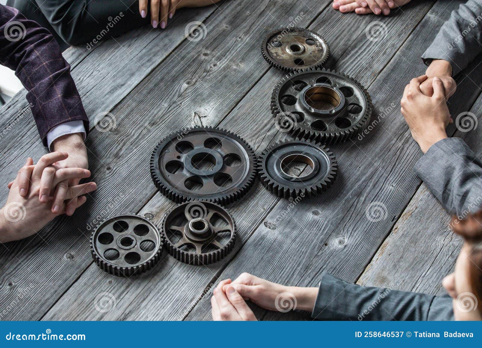 Business People Joining Gears Stock Image - Image of connection, metal ...