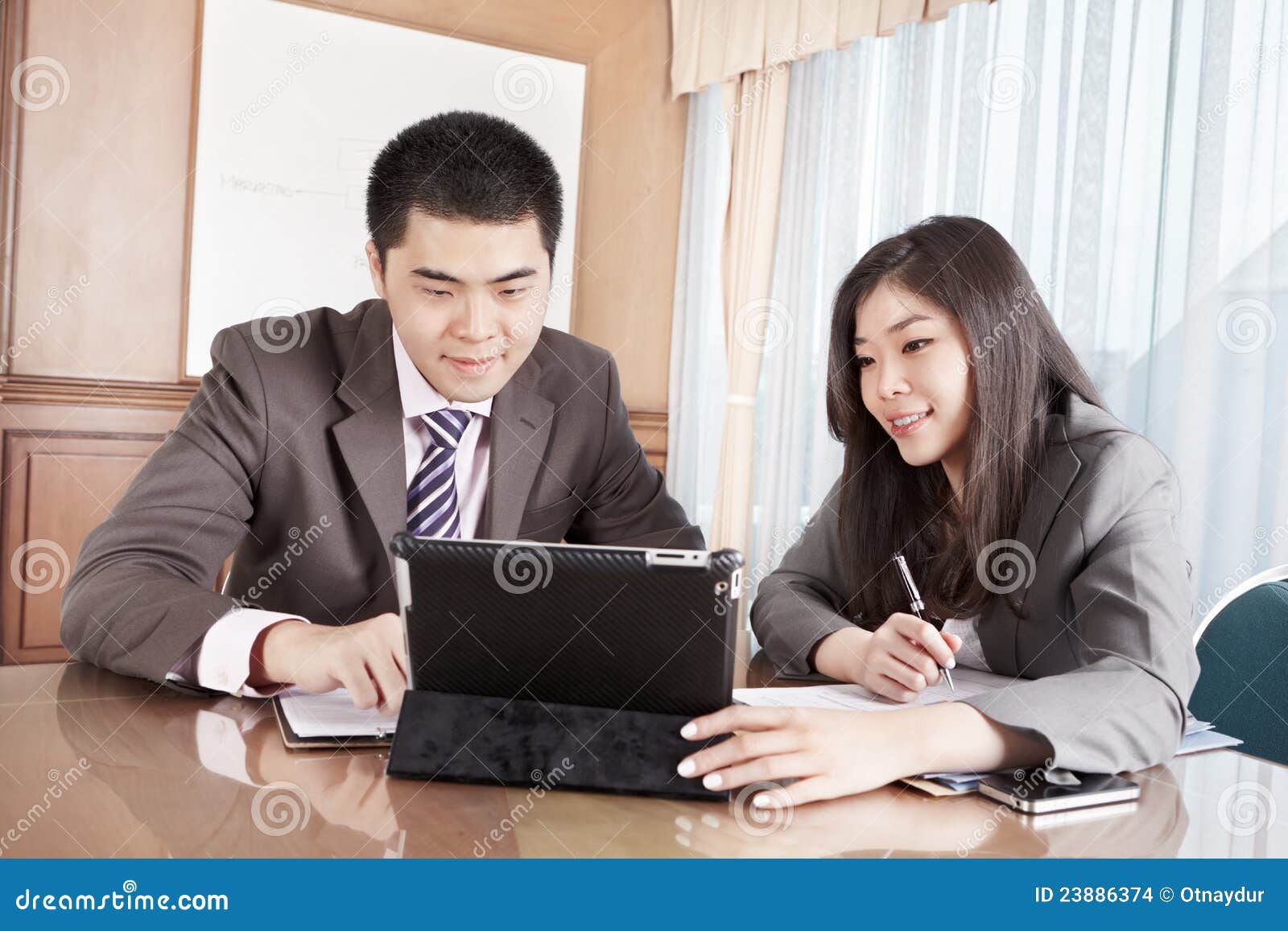 Business people in ofice stock photo. Image of business - 23886374