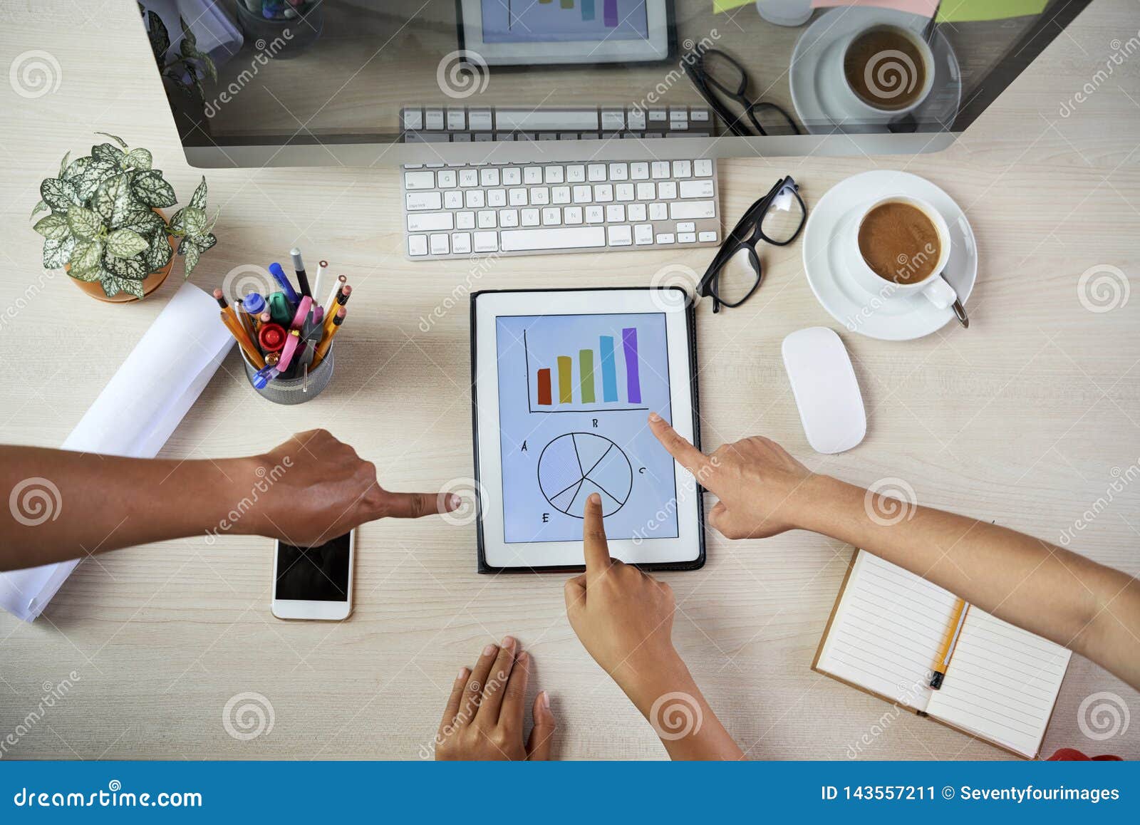 Business People Analyzing Chart Stock Image - Image of technology ...