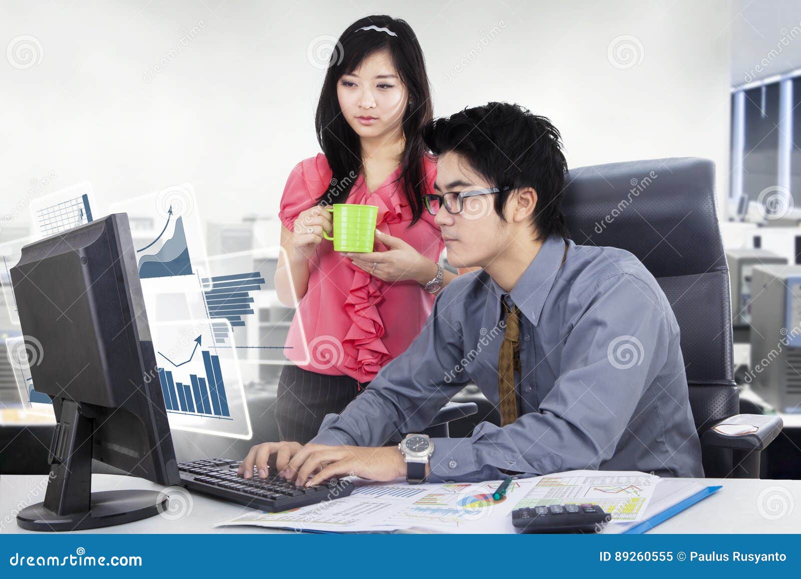 Business People Using a Computer in the Office Stock Image - Image of ...