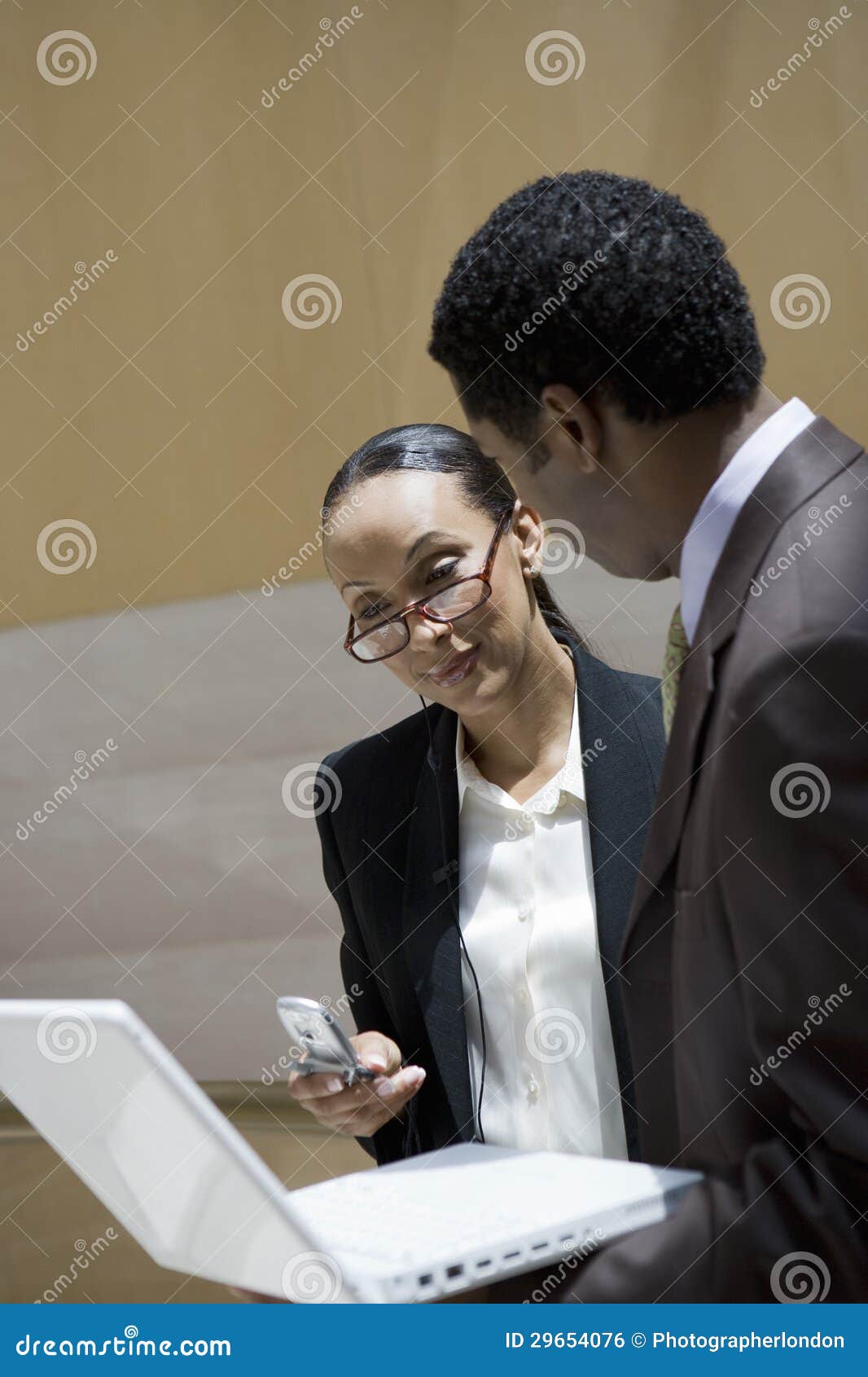Business People Using Laptop Stock Photo - Image of laptop ...