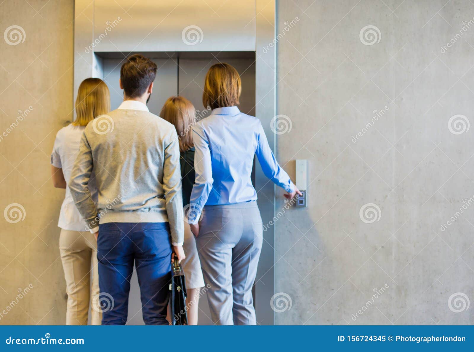 Business People Waiting for Elevator Stock Image - Image of ...