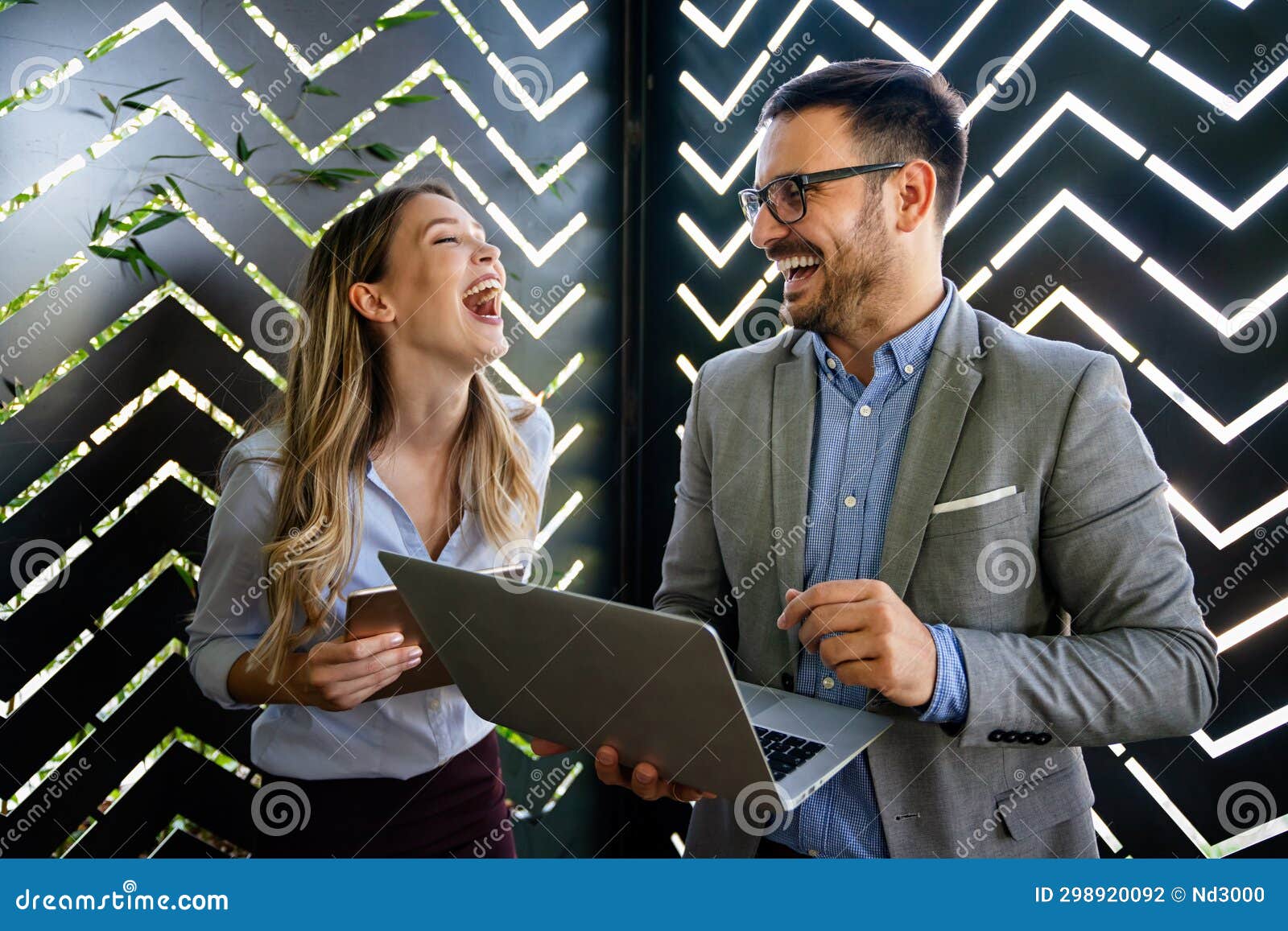 Business People Working, Having Fun and Chatting at Workplace Office ...