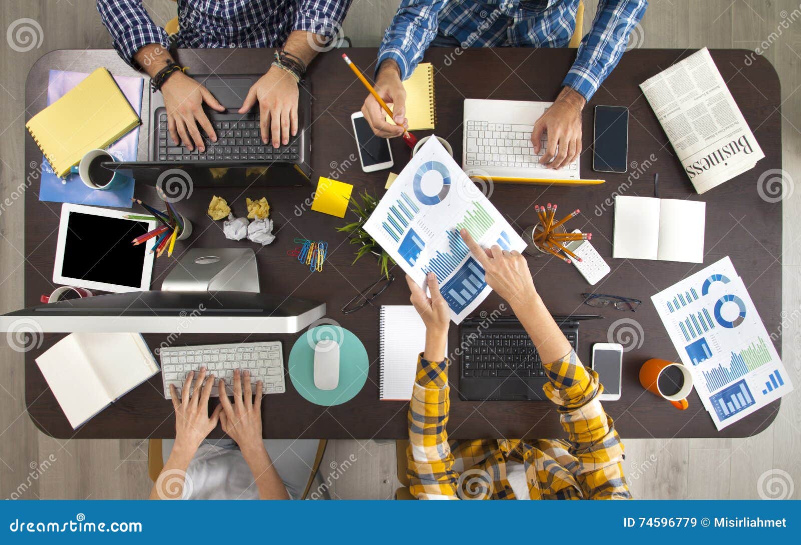 755 Crowded Office Desk Stock Photos - Free & Royalty-Free Stock Photos ...