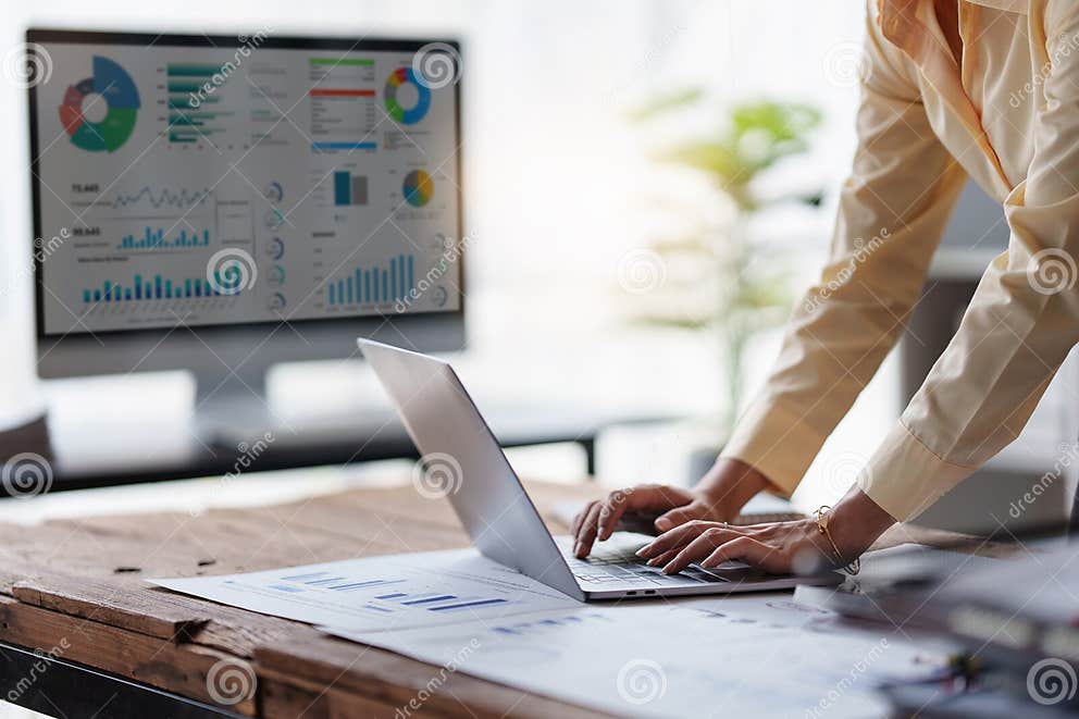 Business Person Process and Workflow Automation with Flowchart ...