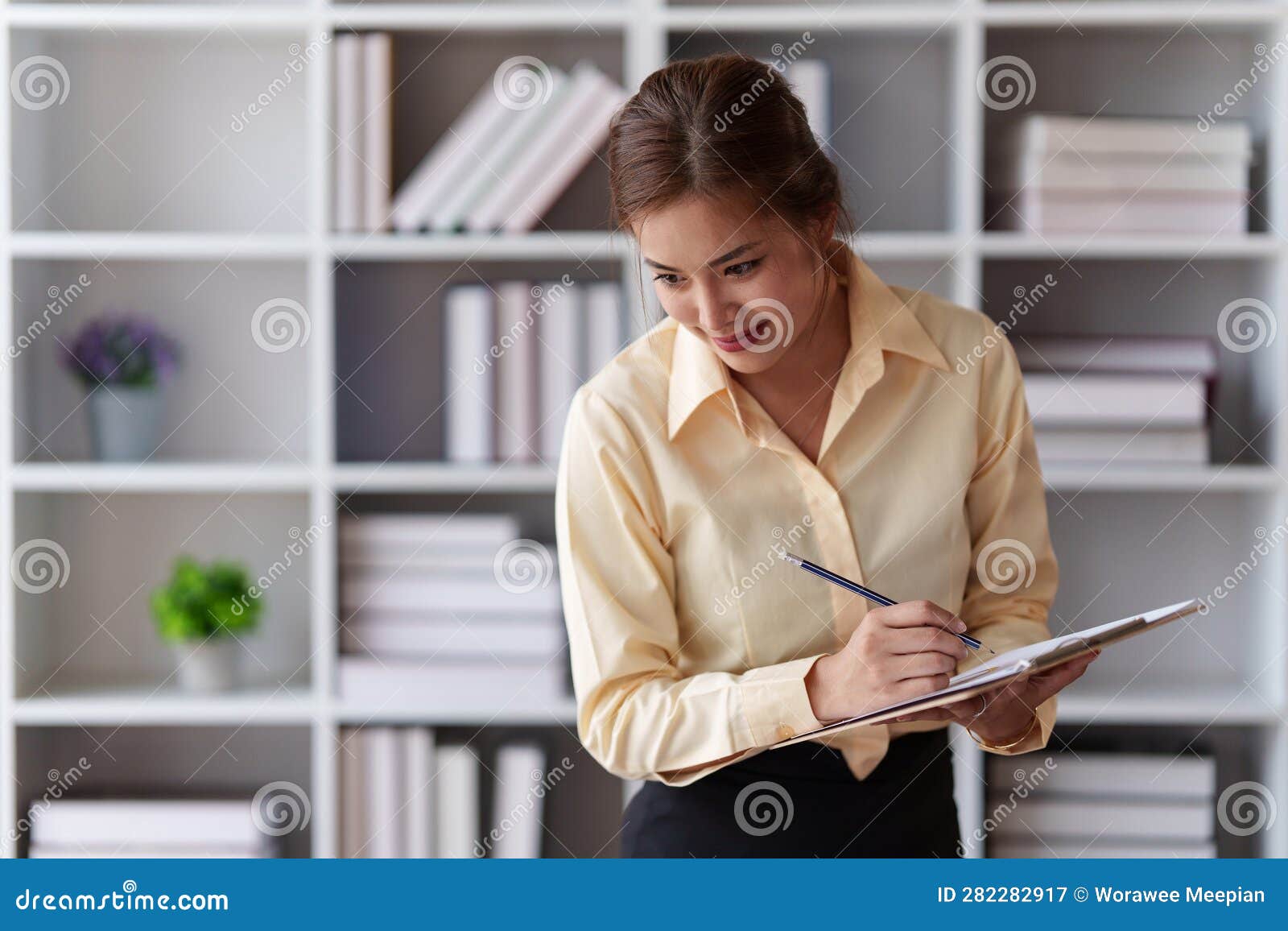 Business Person Process and Workflow Automation with Flowchart ...