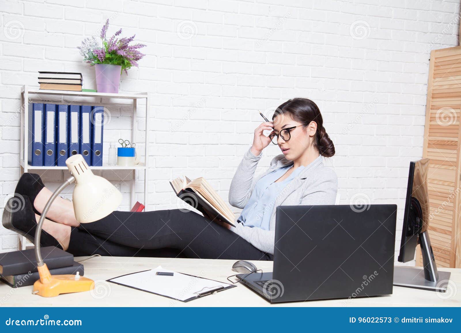 The Business Secretary Girl Works at the Computer Stock Image - Image ...