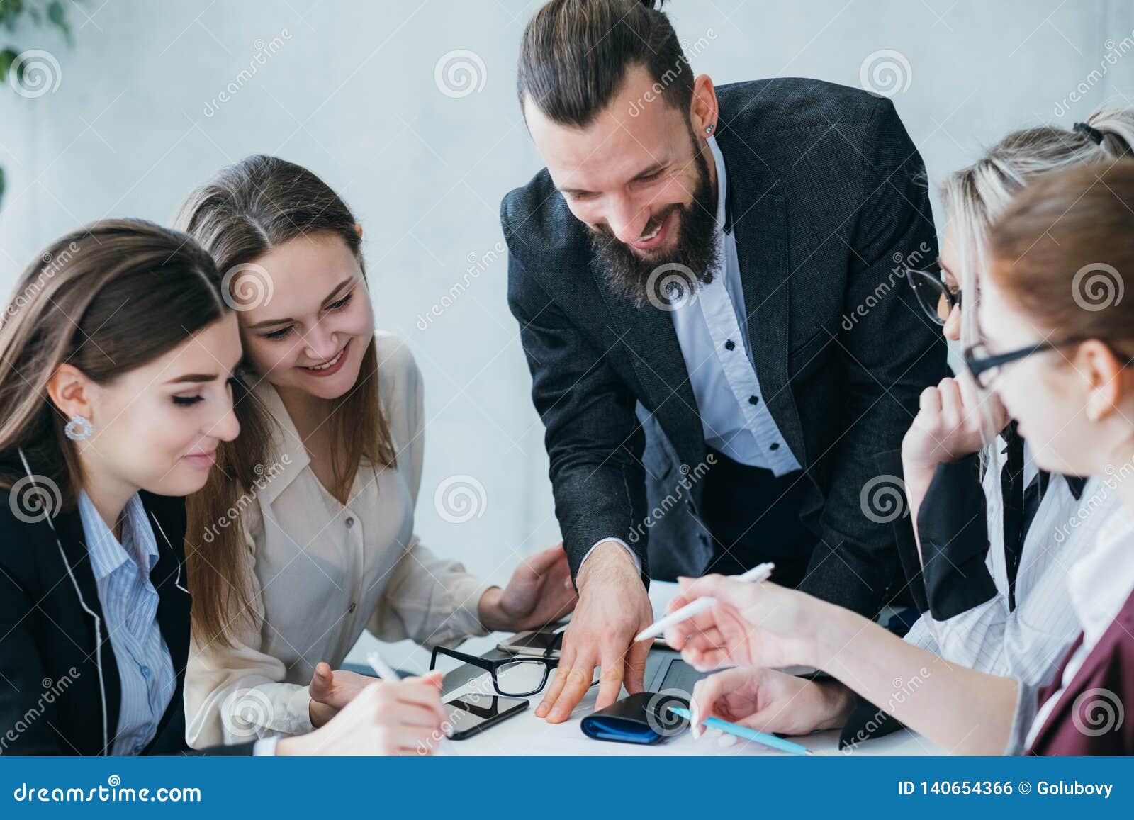 Business Team Cooperation Revenue Growth Analysis Stock Photo - Image ...