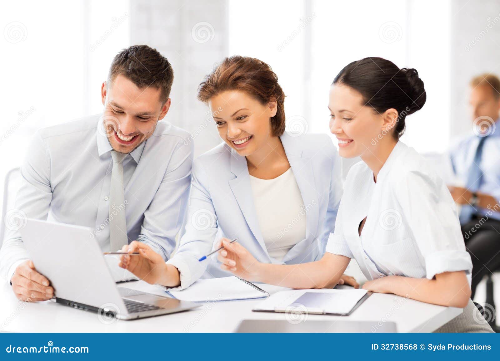Business Team Having Discussion in Office Stock Photo - Image of modern ...