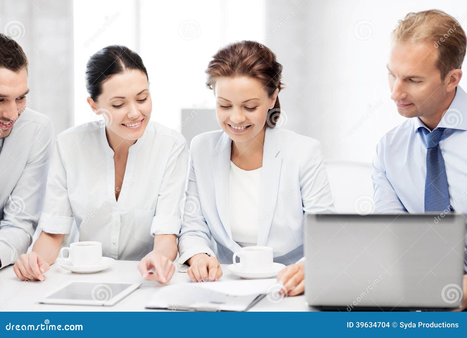 Business Team Having Discussion in Office Stock Photo - Image of ...