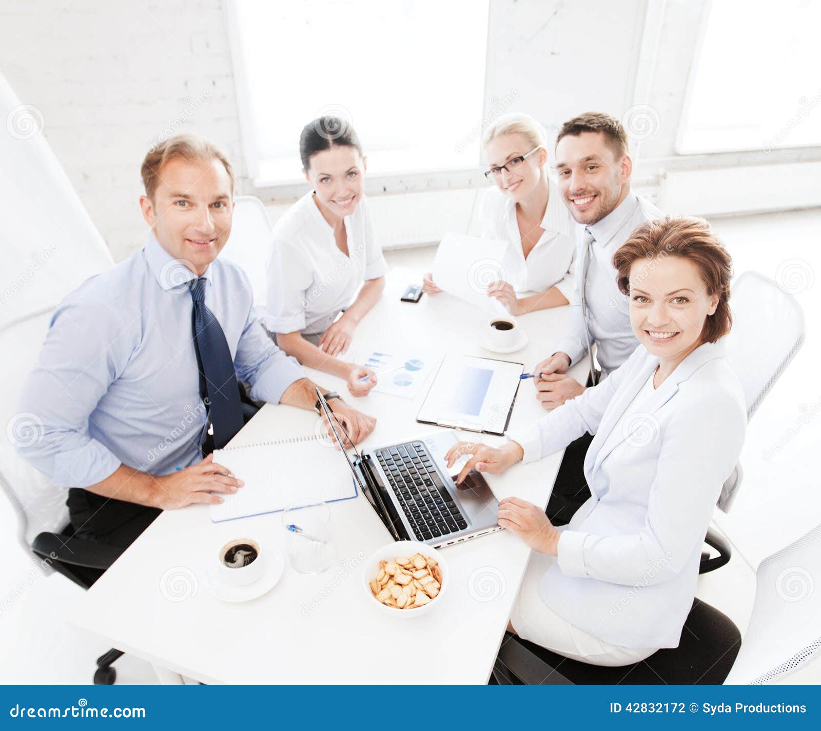 Business Team Having Meeting in Office Stock Photo - Image of coworking ...