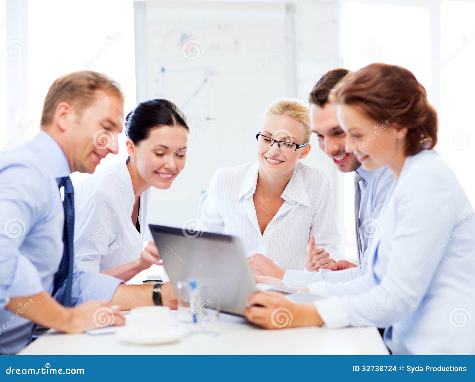 Business Team Having Meeting in Office Stock Photo - Image of ...