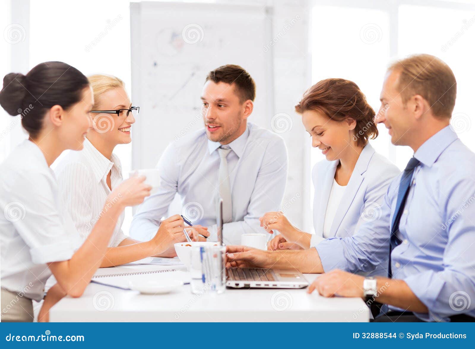 Business Team Having Meeting in Office Stock Photo - Image of ...