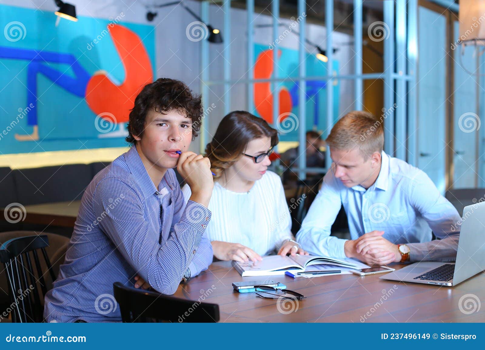 Business Team Negotiates Talk and Discuss Stock Image - Image of ... Business Team Negotiates Talk and Discuss Stock Image - Image of ...