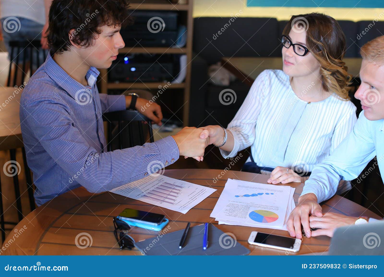 Business Team Negotiates Talk and Discuss Stock Photo - Image of collar ... Business Team Negotiates Talk and Discuss Stock Photo - Image of collar ...