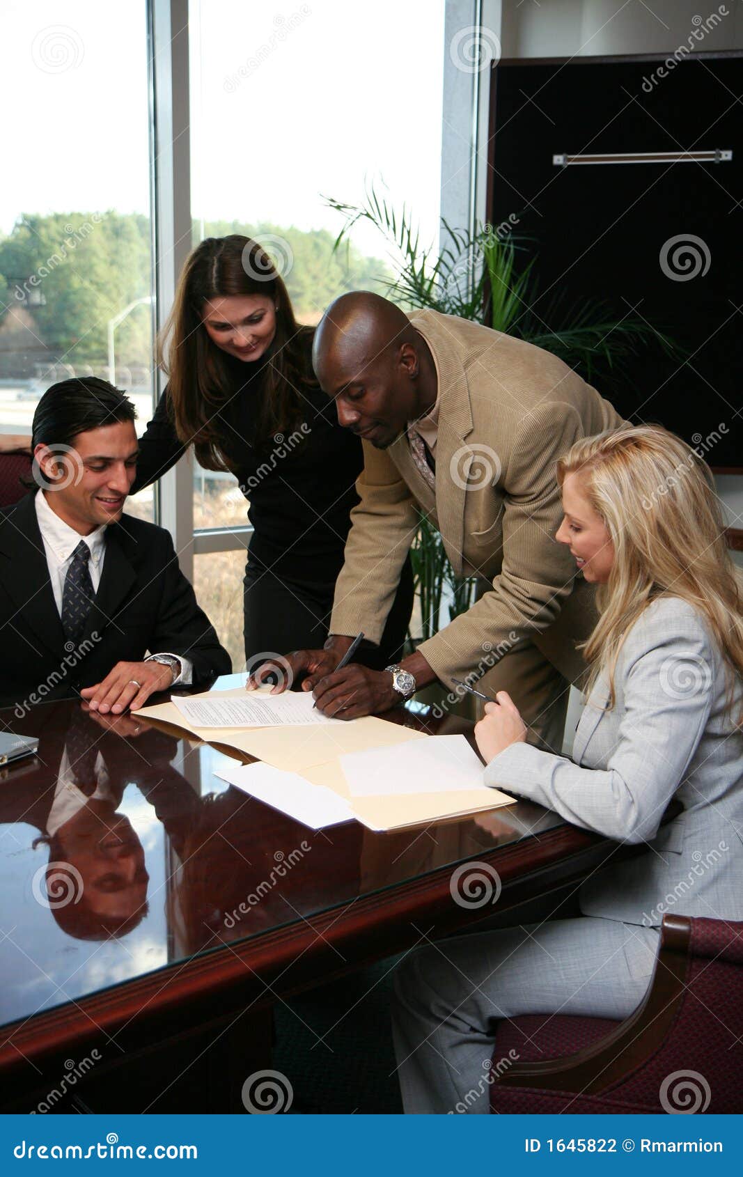 Business Team Signing Contract Stock Photo - Image of happy, confidence ...