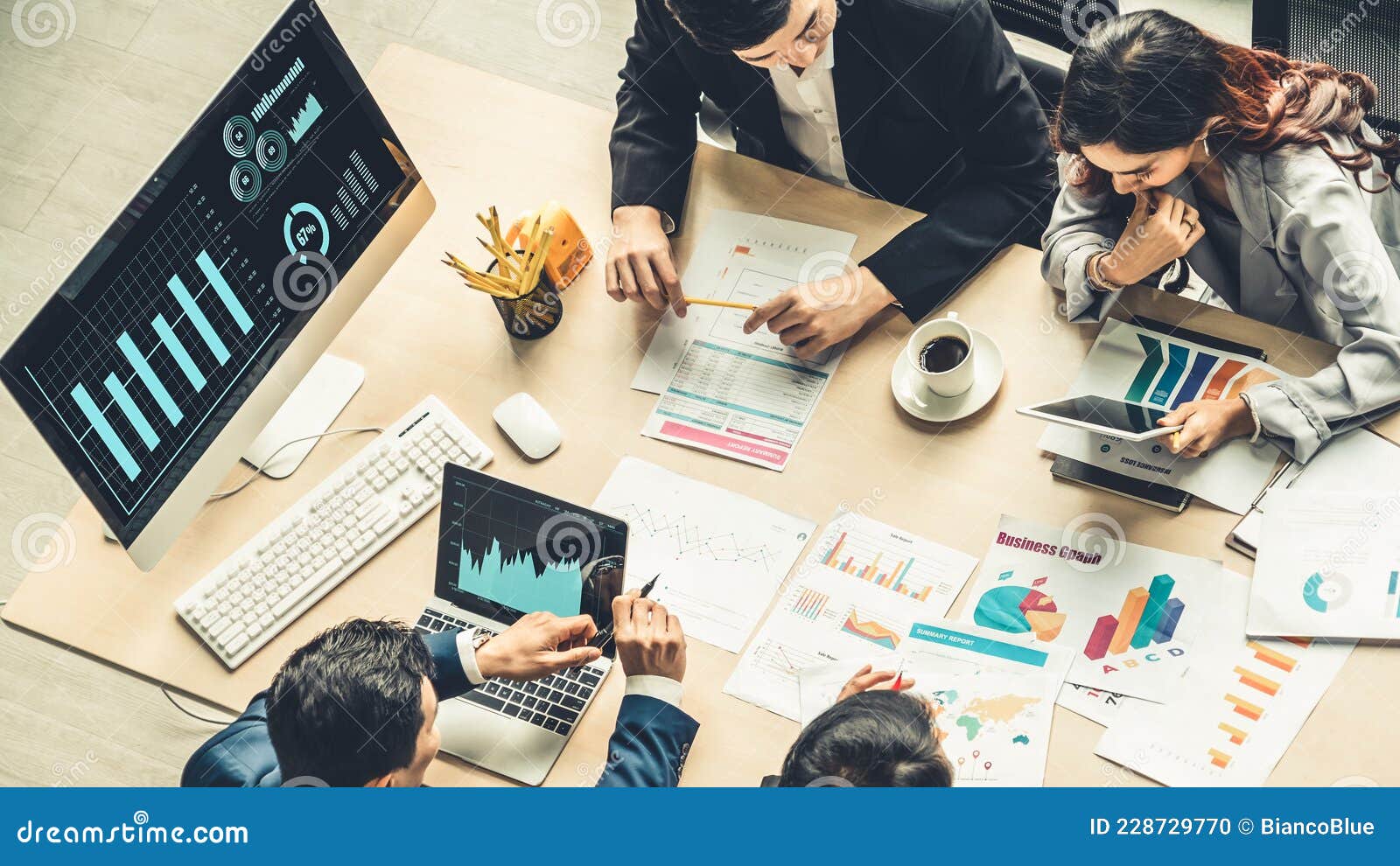 Business Visual Data Analyzing Technology by Creative Computer Software ...