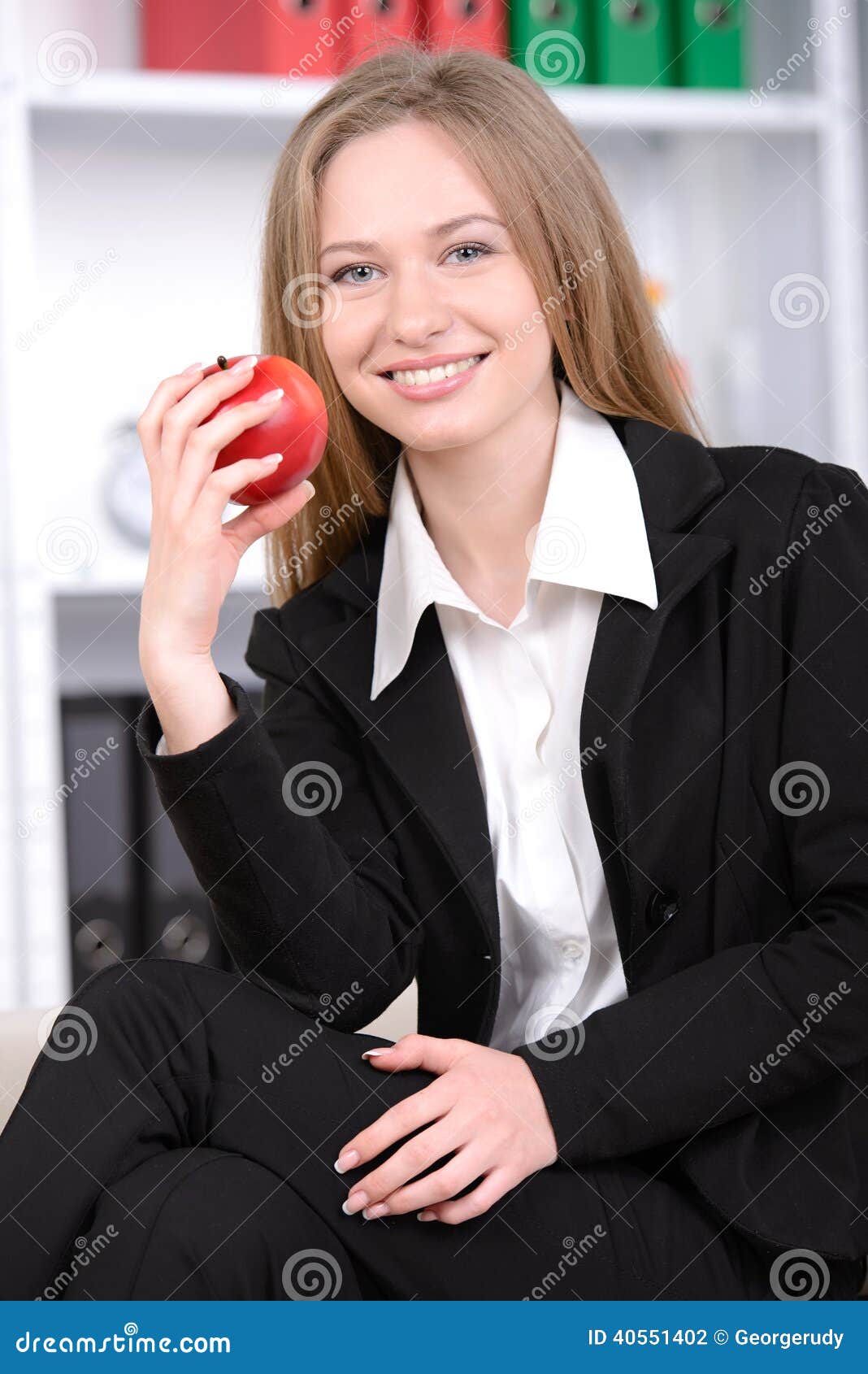 2 business woman 库存照片. 图片 包括有 经理, 成人, 背包, 互联网, 膝上型计算机 - 40551402