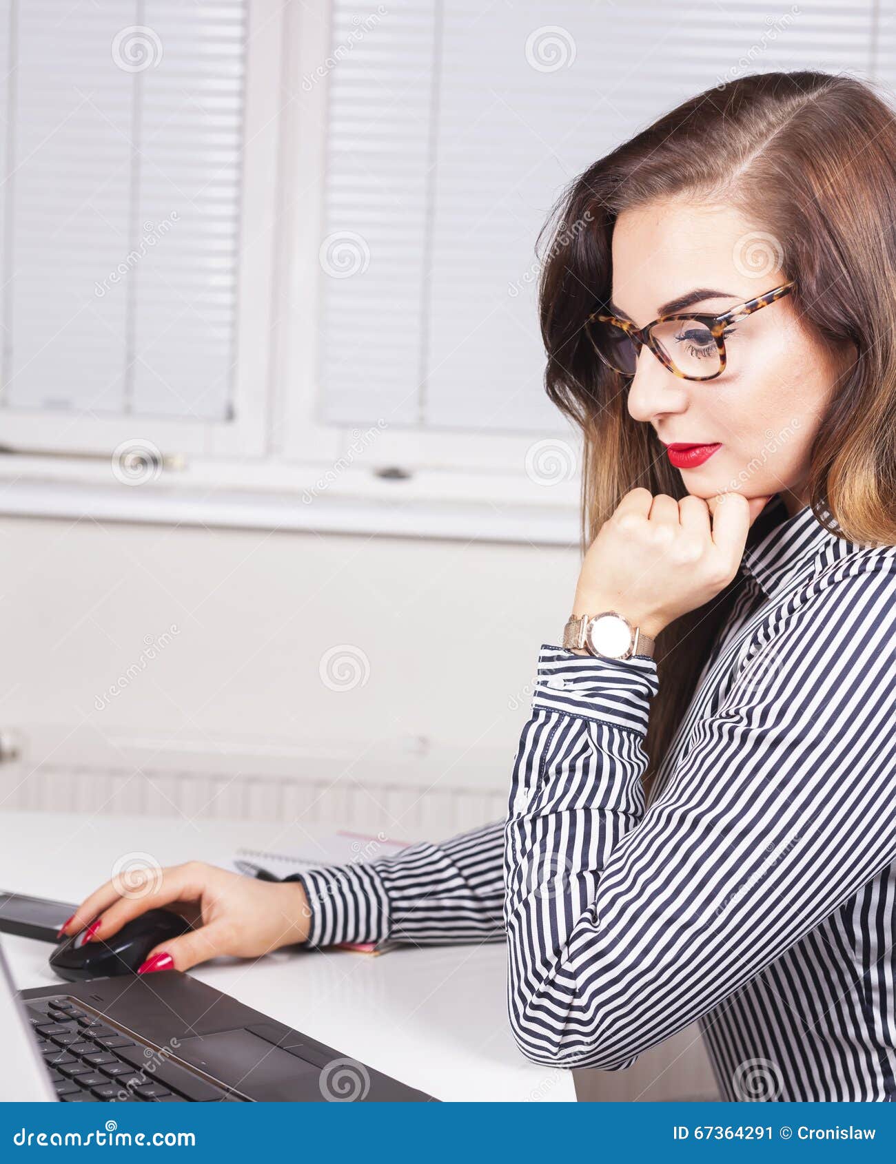 Business Woman Office Desk Stock Image Image Of Female Pretty 67364291