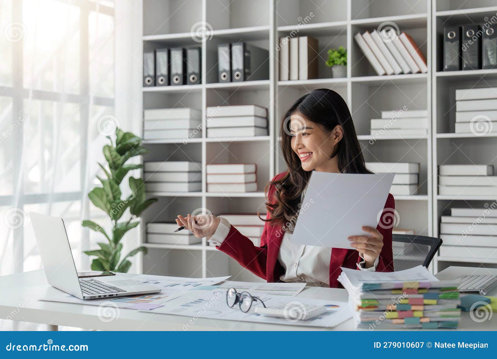 Business Woman Offices Working for Arranging Documents Unfinished Stack ...