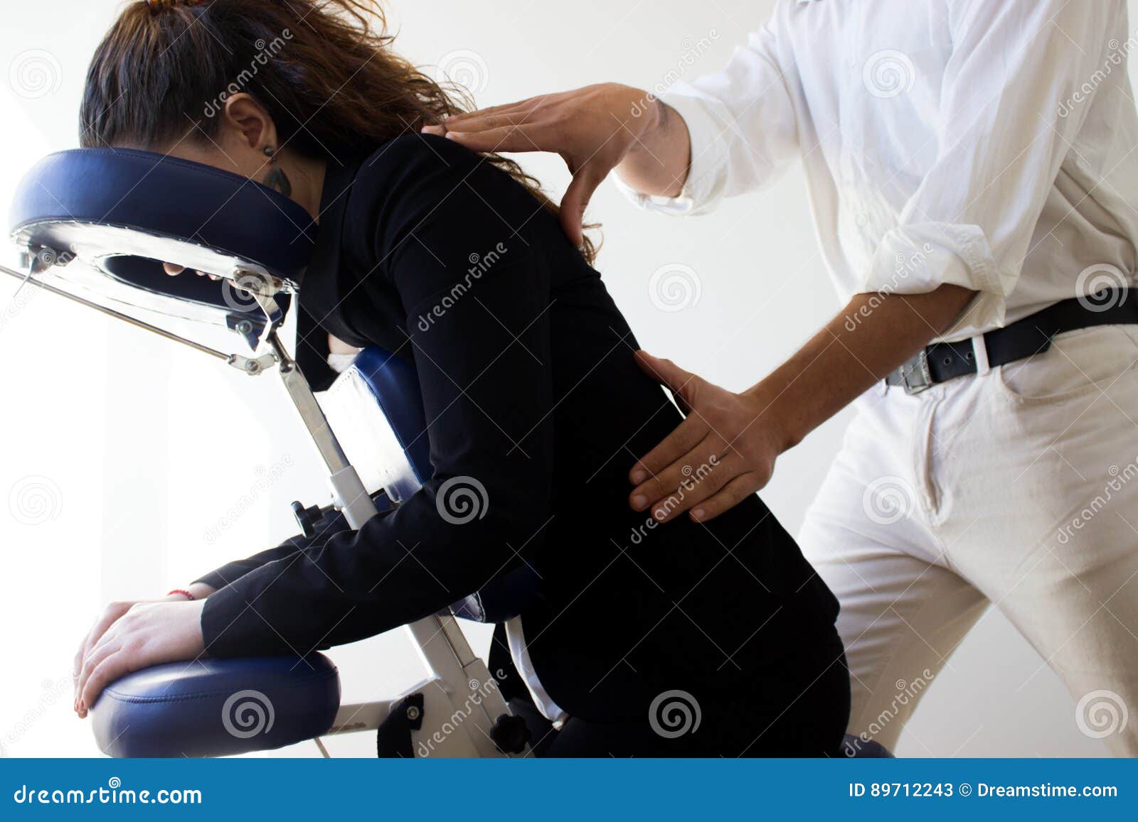 Business Woman Receiving Shiatsu On A Massage Chair Stock Image Image