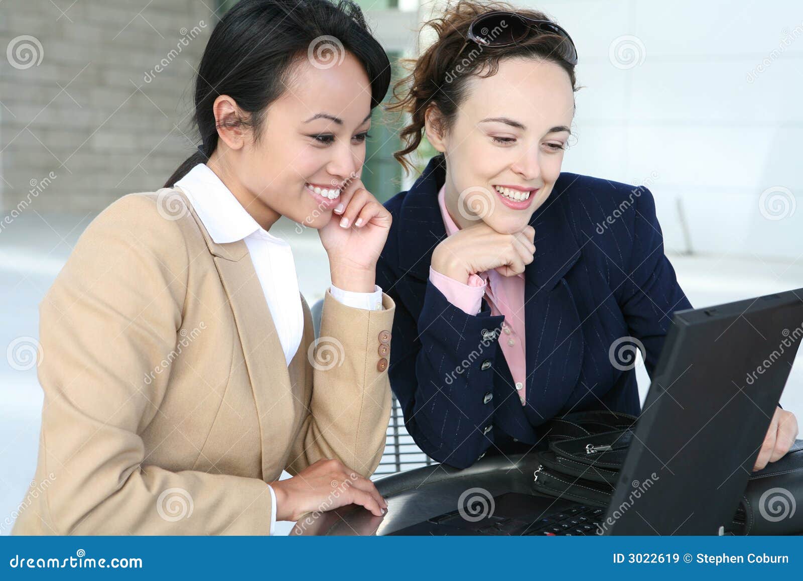 Business Women on Computer stock image. Image of contemporary - 3022619