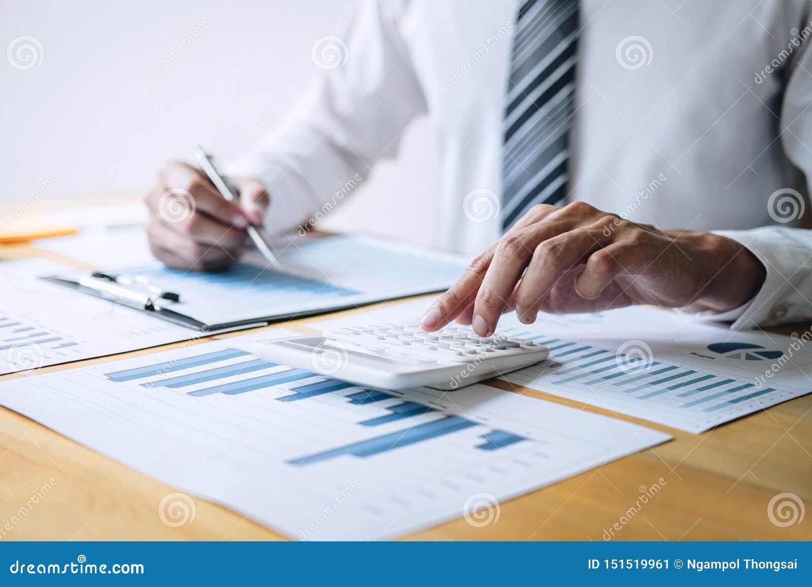 Businessman Accountant Working Analyzing and Calculating Expense ...