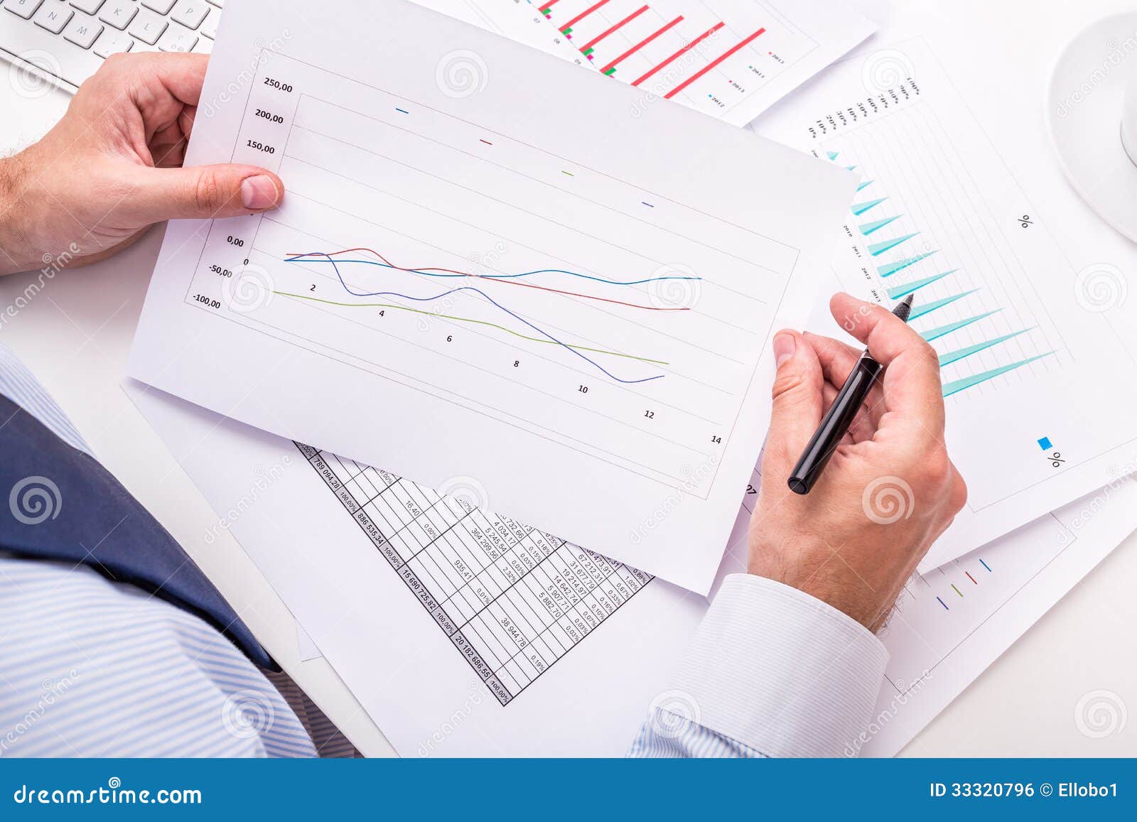 Businessman Analyzing Charts. Stock Photo - Image of column, hand: 33320796