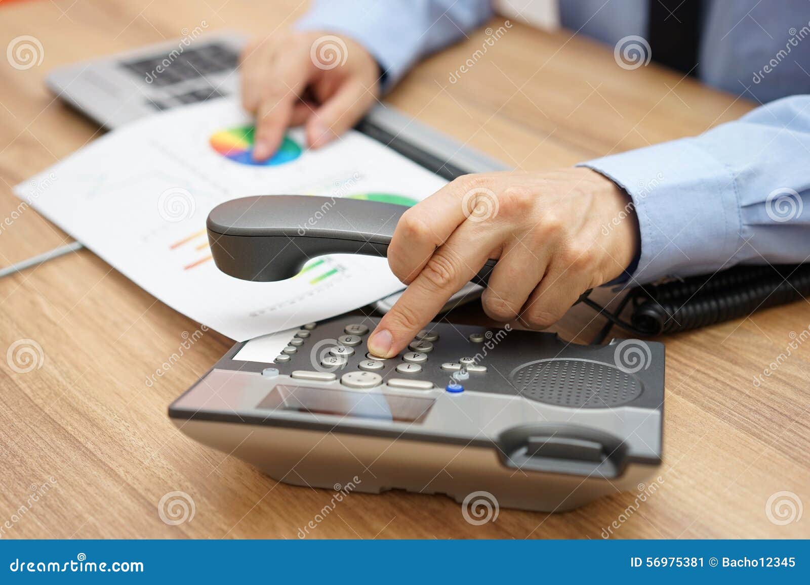 Businessman calling client stock image. Image of analyze - 56975381