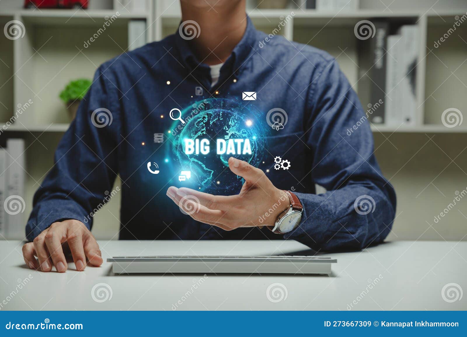 Big Data In The World In Your Hands, The Concept Of Creative Map ...