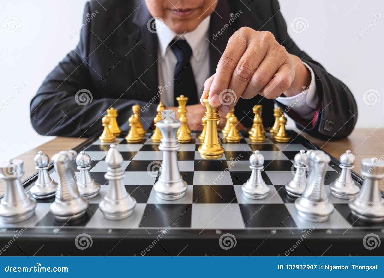 Businessman Leadership Playing Chess And Thinking Strategy Plan Stock ...