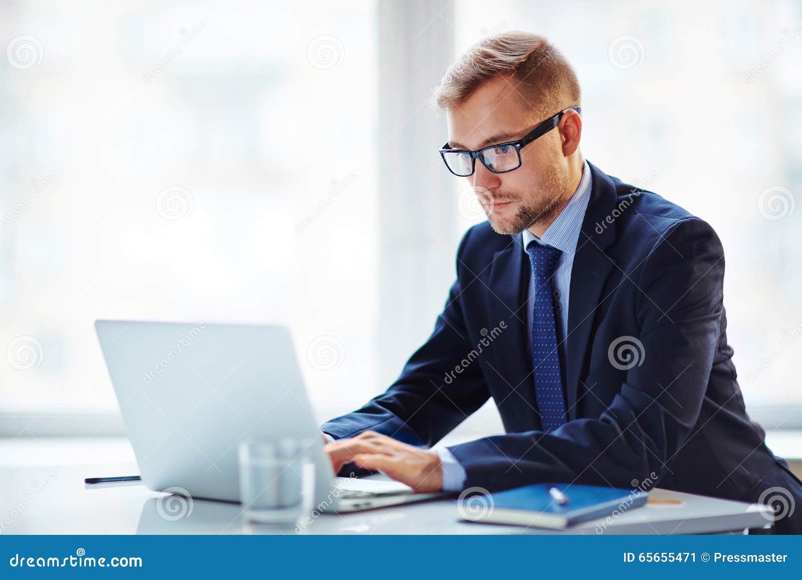 Businessman networking stock image. Image of typing, workplace - 65655471