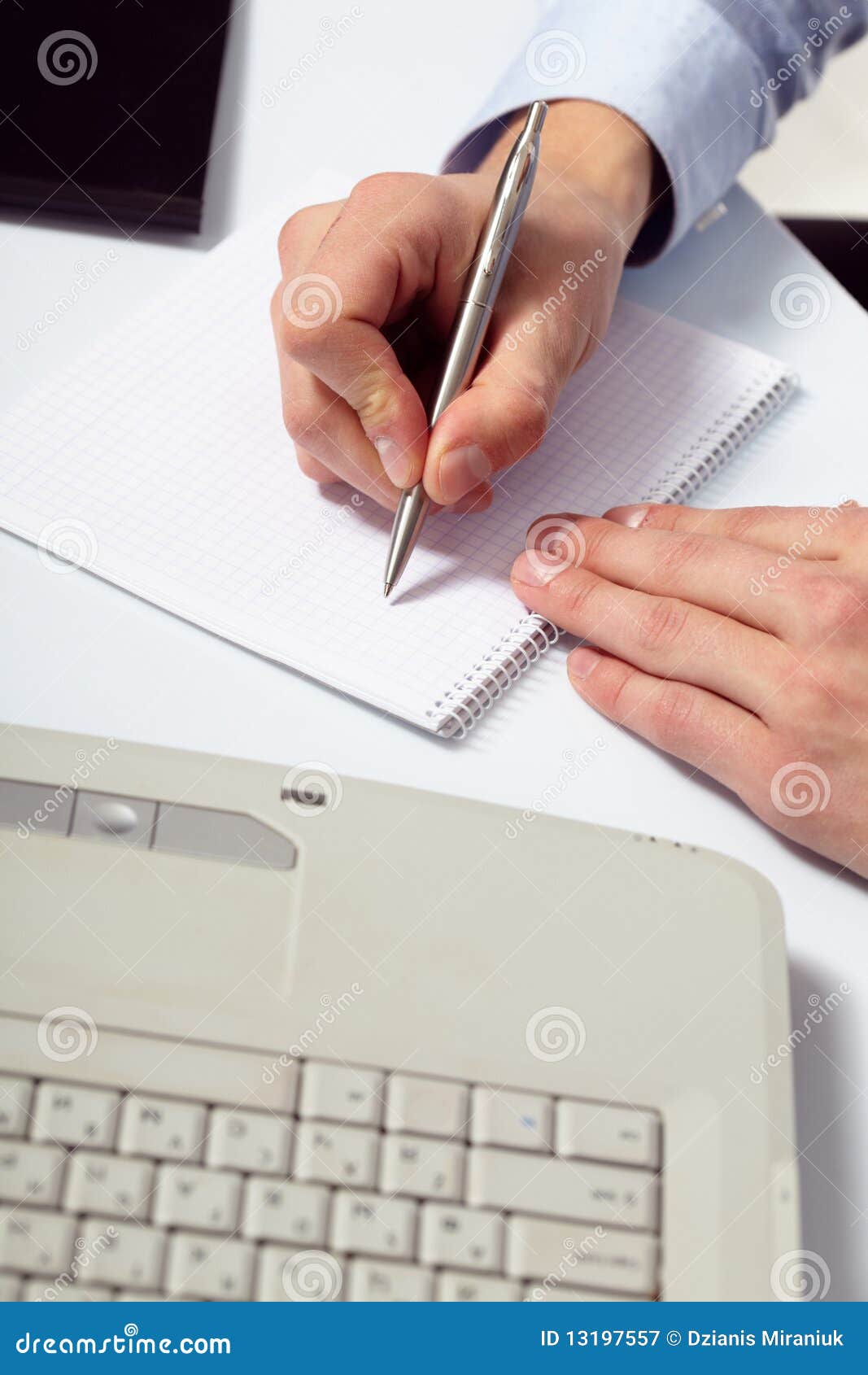 Businessman S Hand with Pen Stock Image - Image of manager, fingers ...