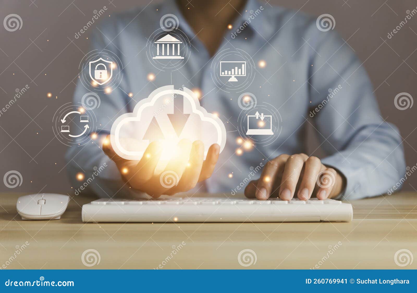 Businessman S Hands Showing a Diagram of Cloud Computing Information ...