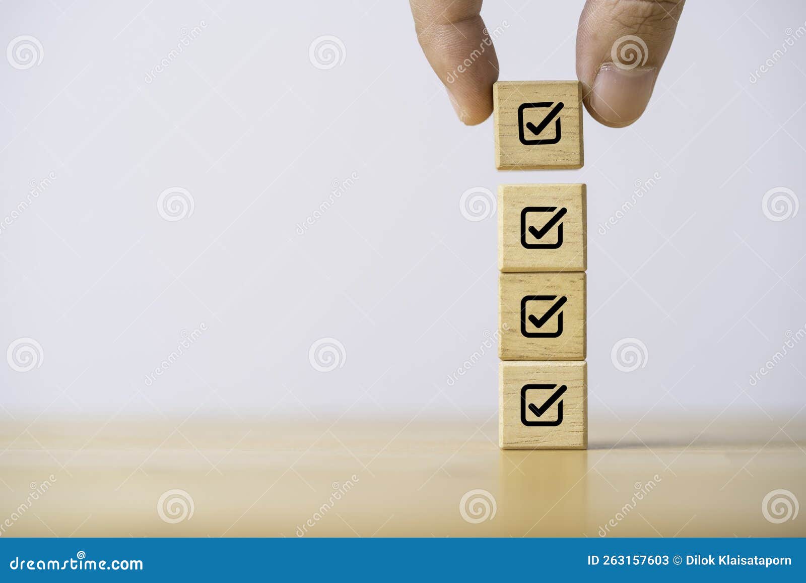 Correct Sign In Bright Side And Incorrect Sign In Dark Side Which Print ...