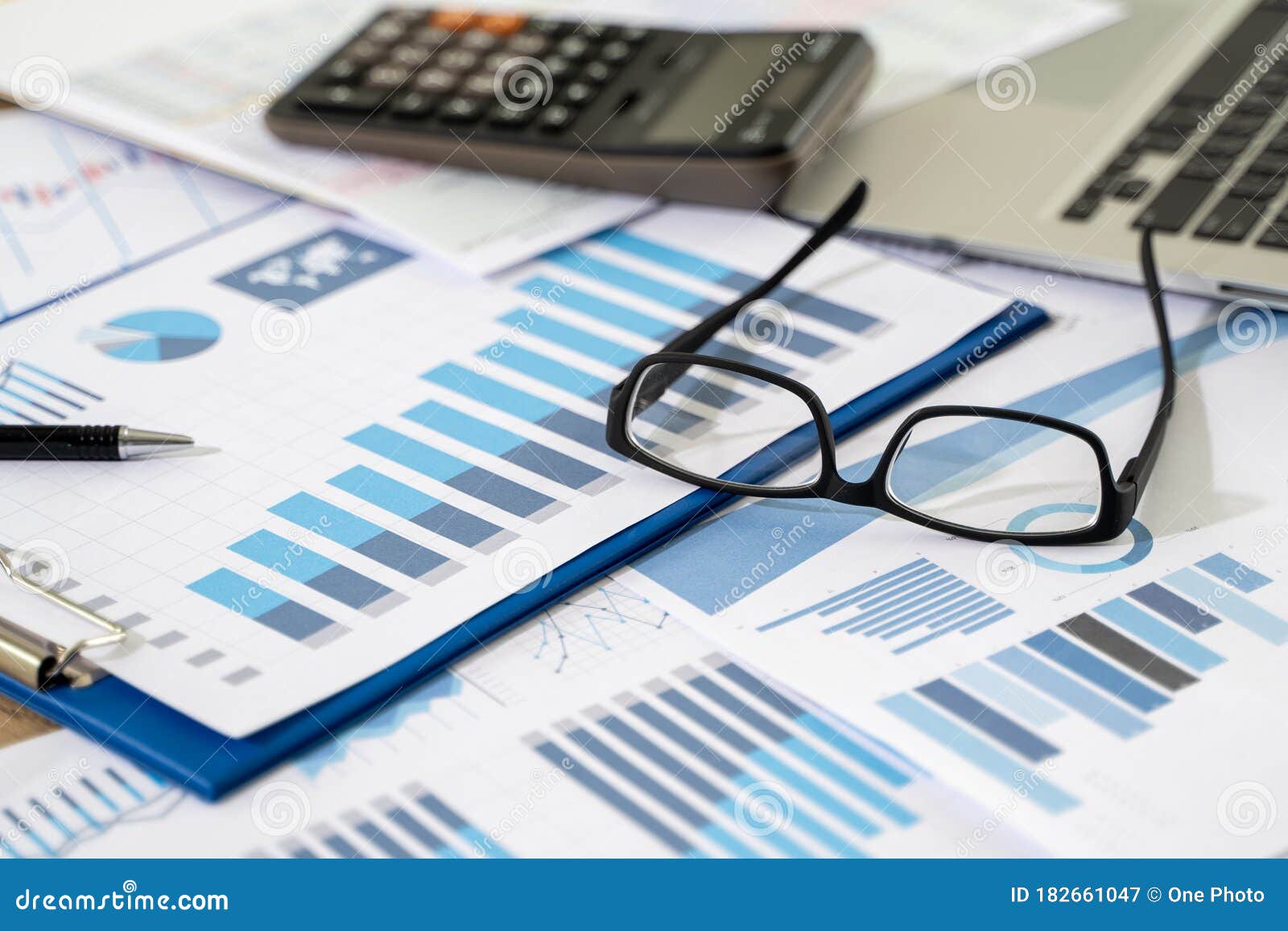 Businessman Work in Office Analysis Chart Graphy Planning Analyzing ...