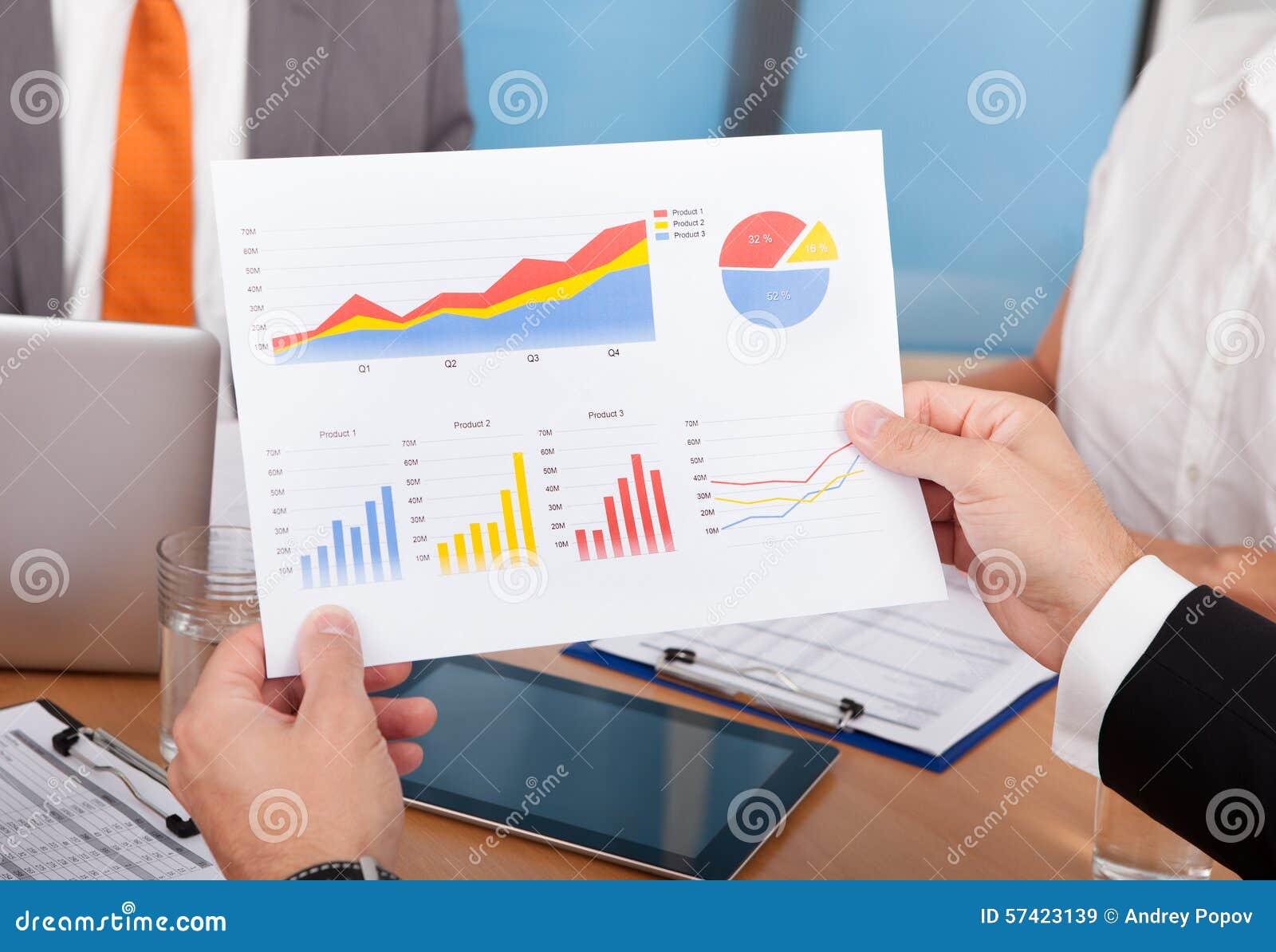 Businesspeople Analyzing Graph Stock Image - Image of analytics ...