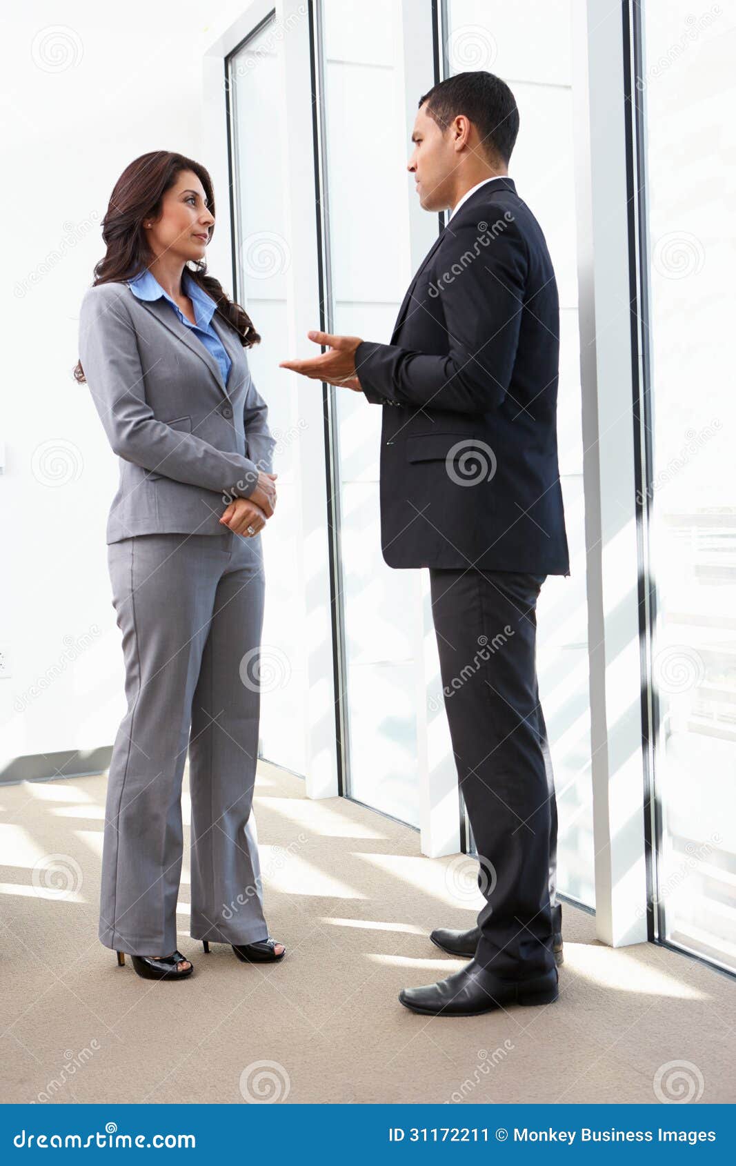 Businesspeople Having Informal Meeting Stock Image - Image of women ...