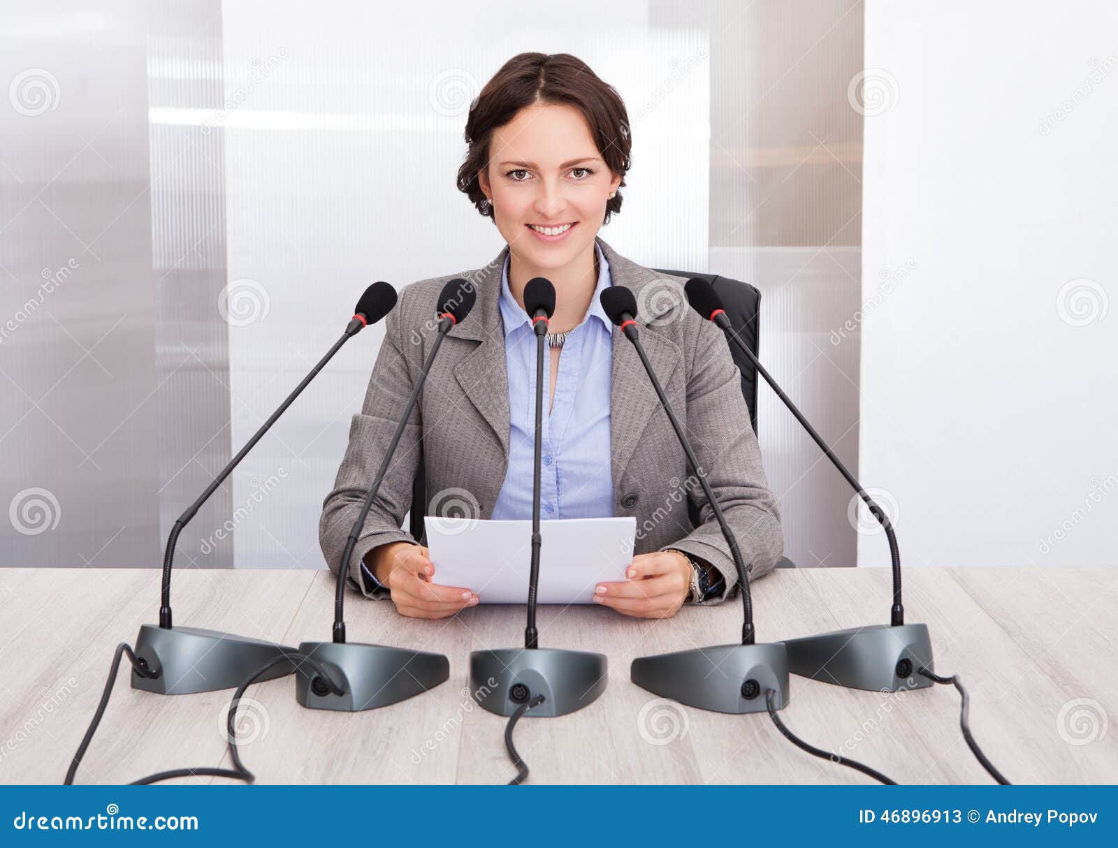 Businesswoman Giving Speech Stock Image - Image of person, audience ... Businesswoman Giving Speech Stock Image - Image of person, audience ...