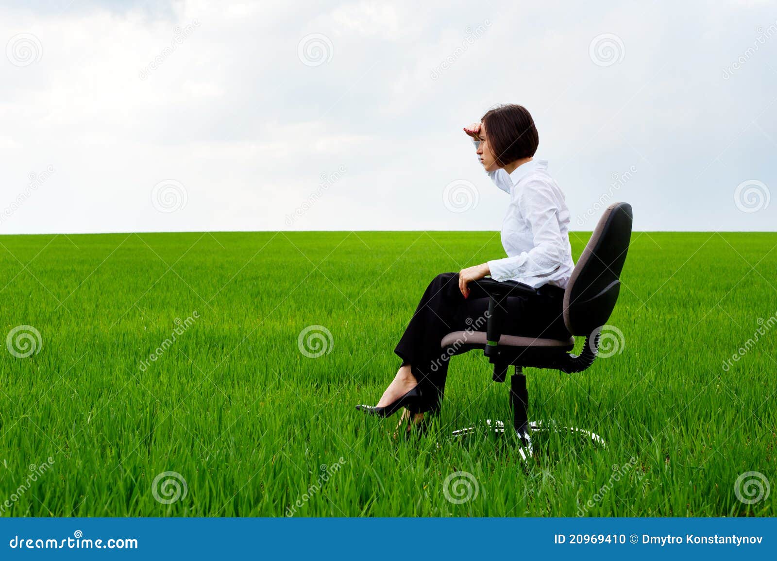 Businesswoman Looking Forward Stock Photo - Image of collar, attractive ...