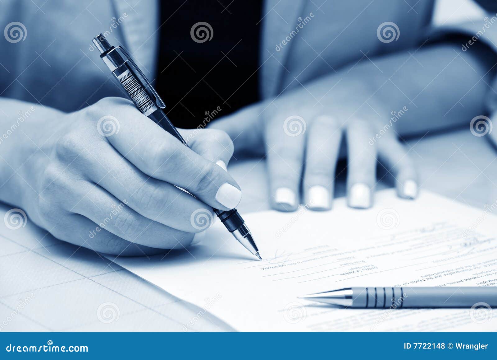 Business Woman Signing Contract Stock Photo - Image of finger, lawyer ...