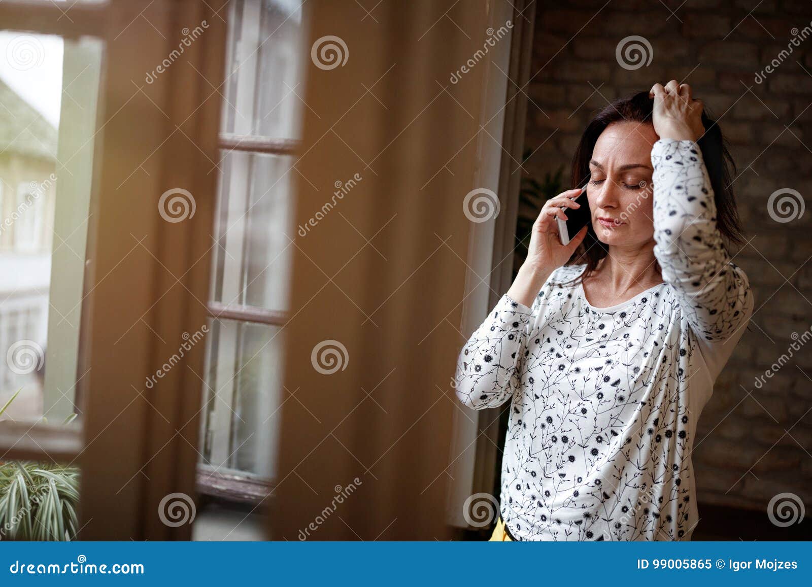 Woman Solving Problem with Manager on Cell Phone Stock Image - Image of ...