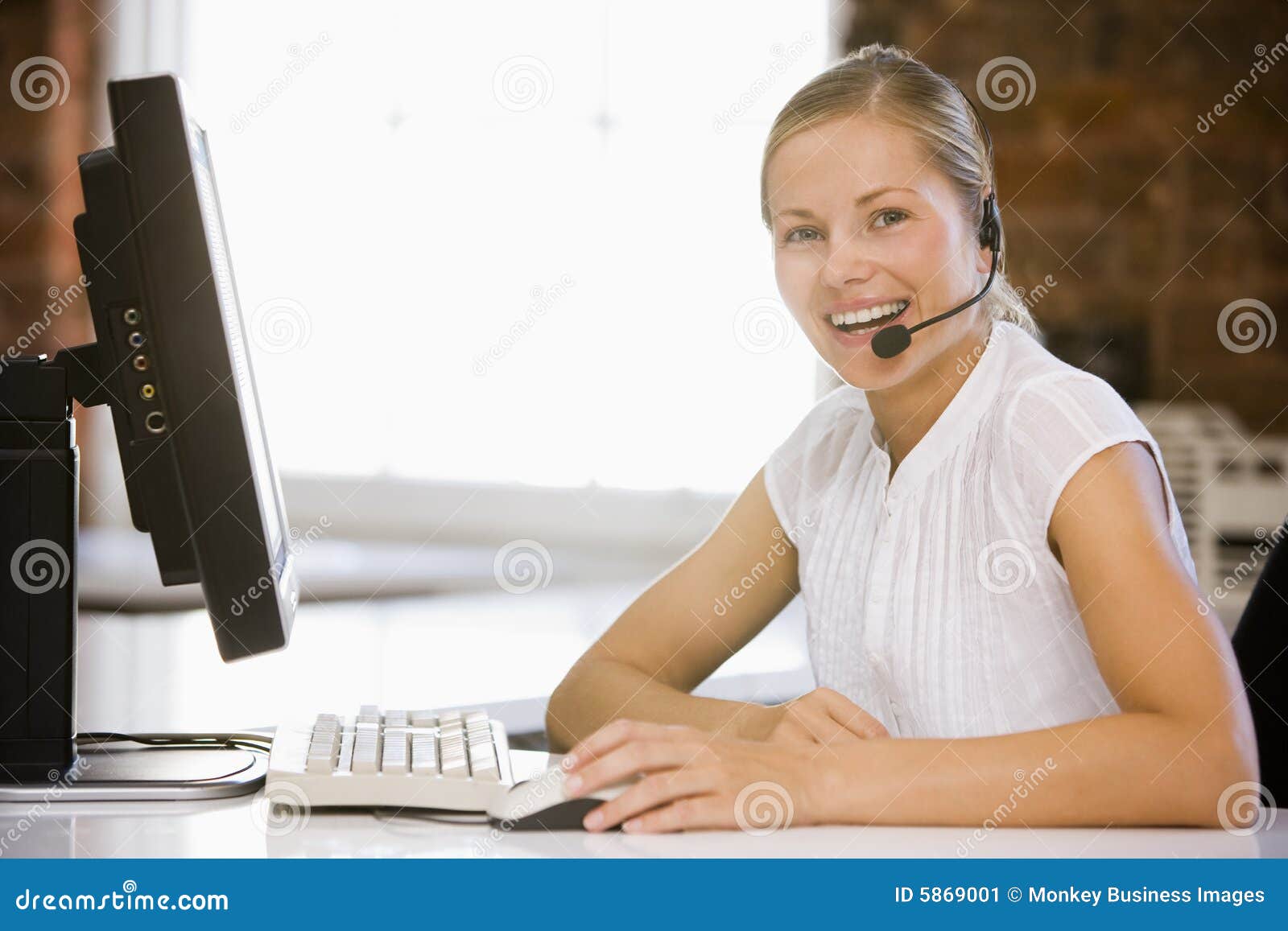 Businesswoman Wearing Headset Stock Image - Image of daytime, helpful ...