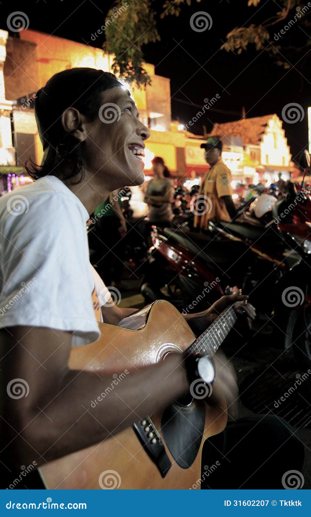 Busker in Jogyakarta Indonesien Redaktionelles Stockfotografie - Bild ...